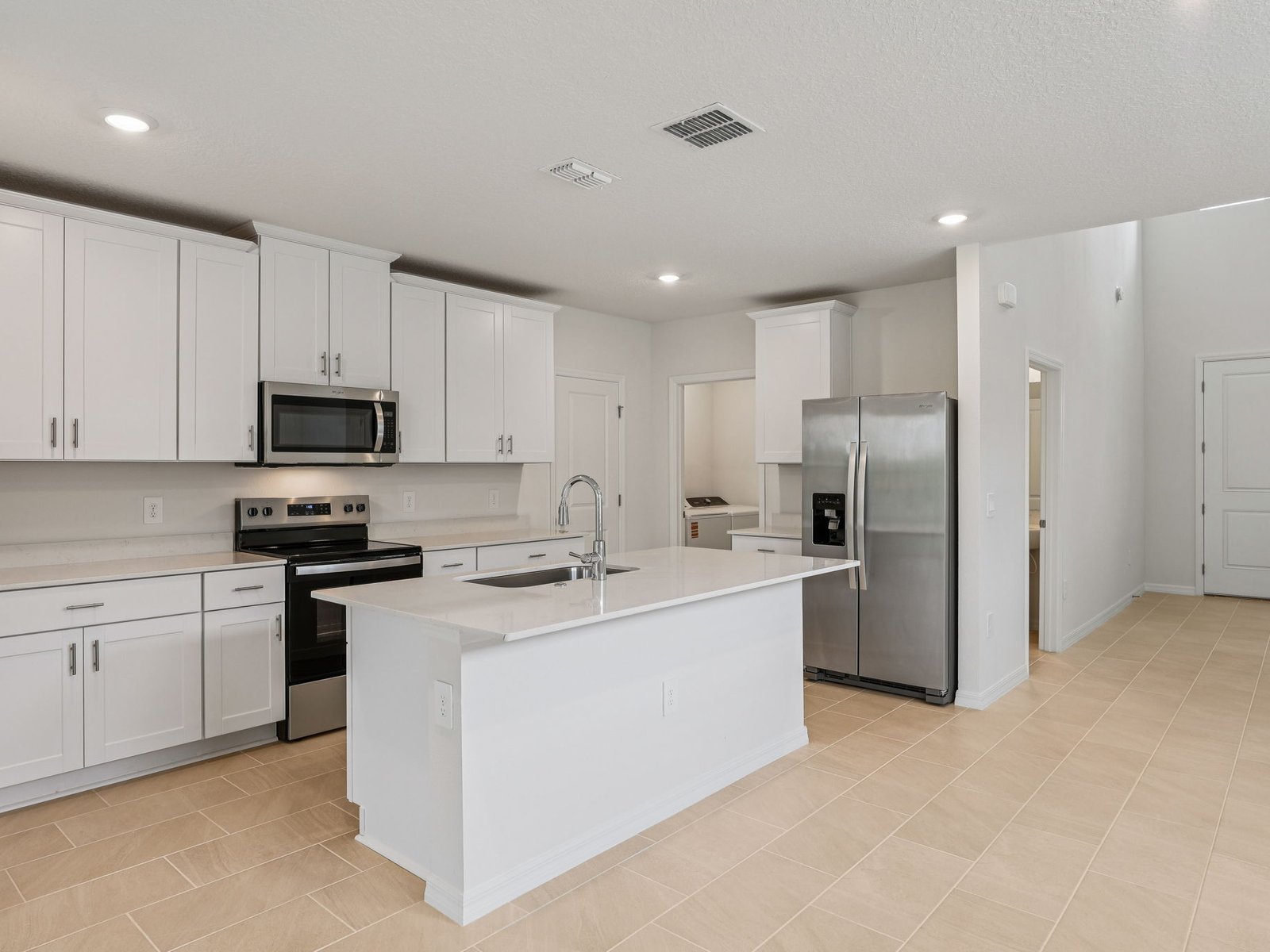 Hamilton Bluff - Classic Series Yellowstone Model